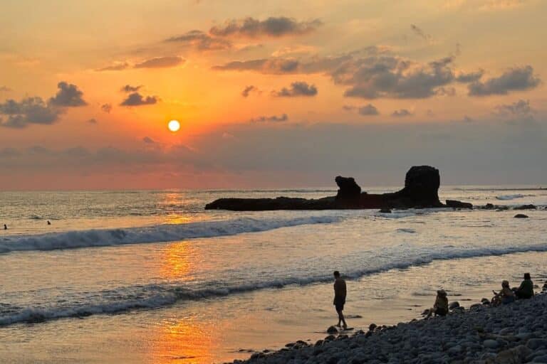 El Tunco, El Salvador - Ultimate Travel Guide For 2025